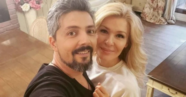 Гала заведе на екзотична почивка доведената си дъщеря хубавата Никол
