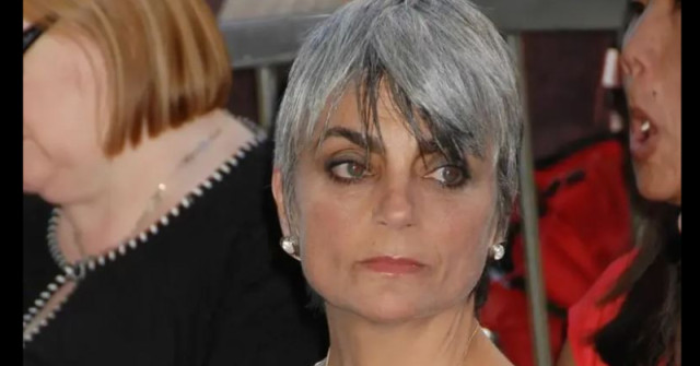 Възможно ли е Това е дъщерята на най красивата жена в Холивуд няма и една черта от майка си